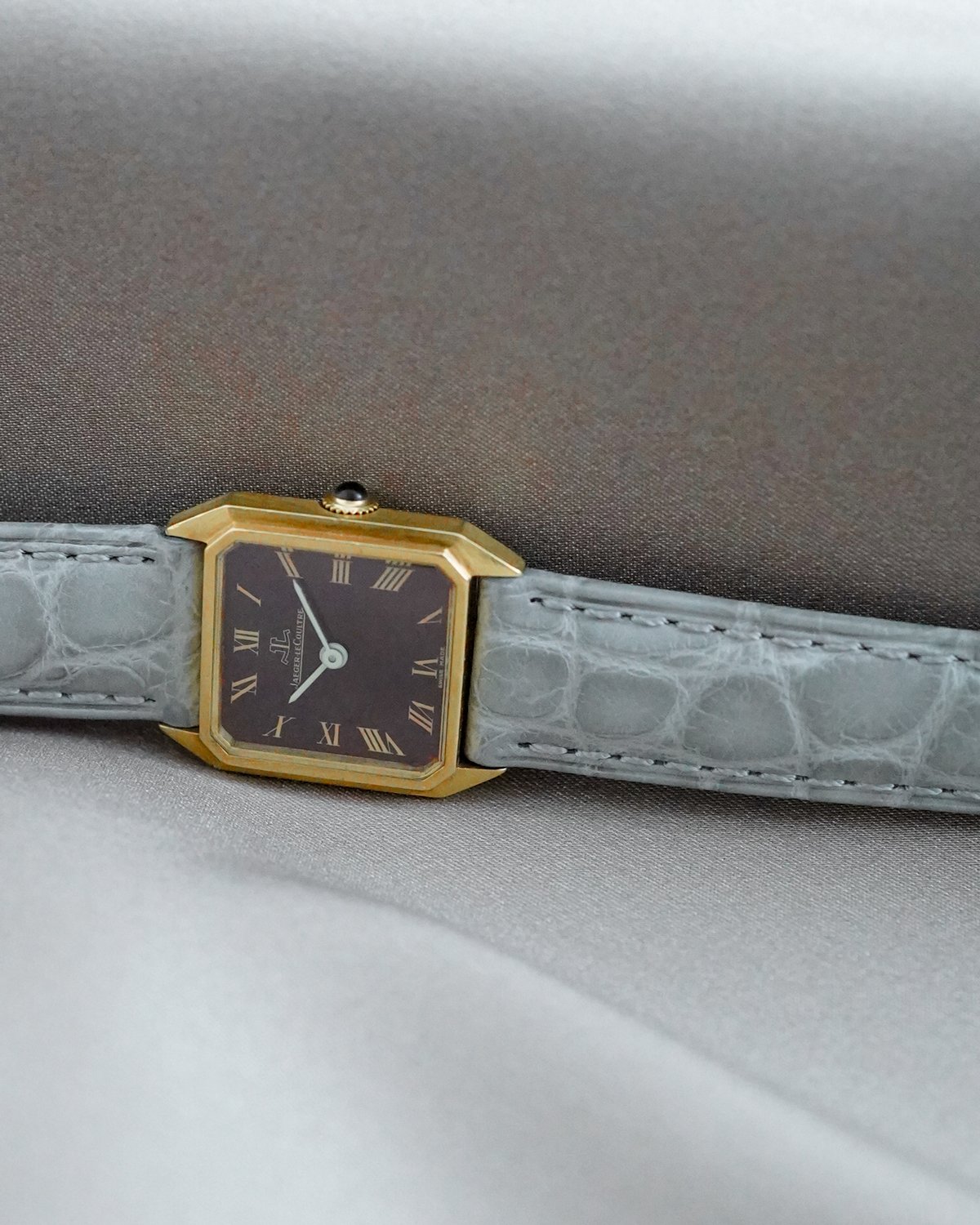 JAEGER-LECOULTRE (Vintage Watch)｜JAEGER-LECOULTRE｜Square｜18KYG - 70’s ...