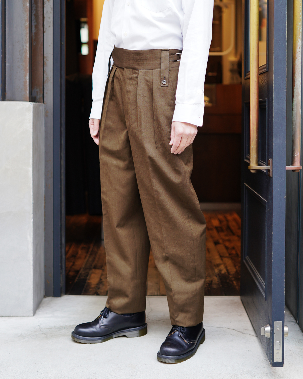 NEAT｜UNFINISHED WOOL HERRINGBONE｜BELTLESS - Khaki｜PRODUCT｜Continuer Inc ...